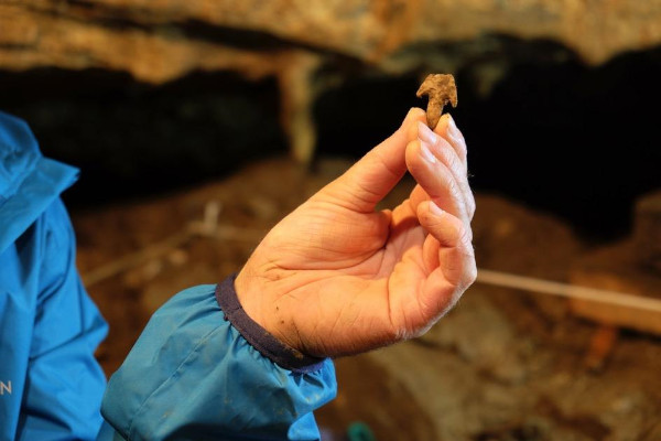 L’IPHES reprèn una nova campanya d’excavació en el jaciment del Roc de ... L’IPHES reprèn una nova campanya d’excavació en el jaciment del Roc de ...